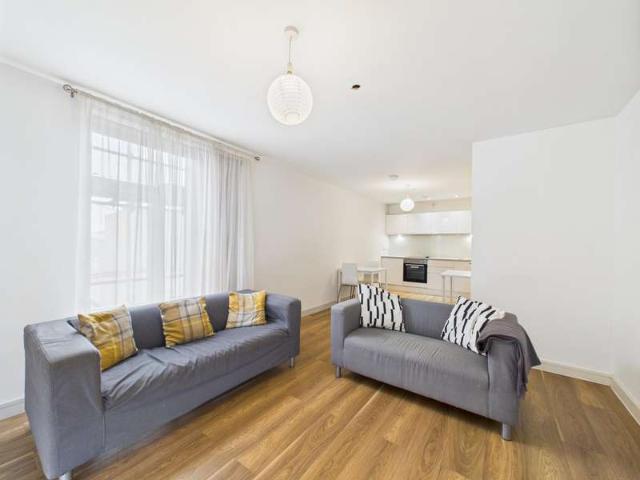 18 Bedroom Apartment Flat