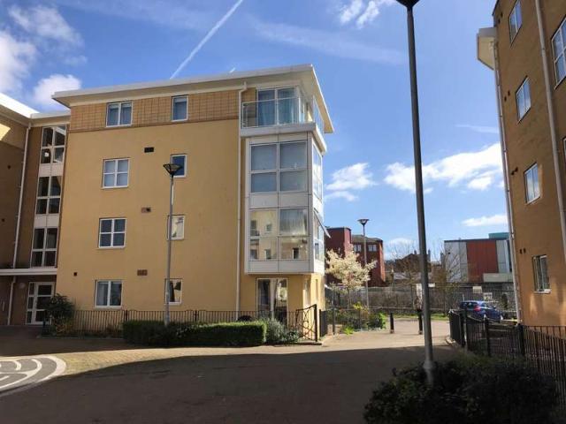 10 Bedroom Apartment Flat