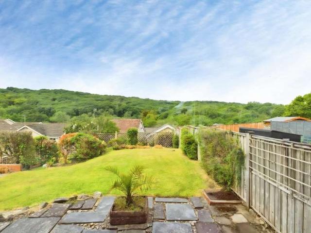 18 Bedroom Detached House