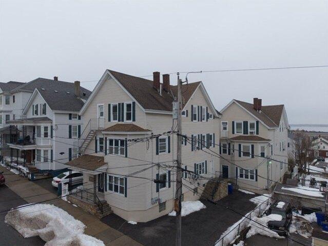 18 bedroom, Fall River MA 02721 LS102371165