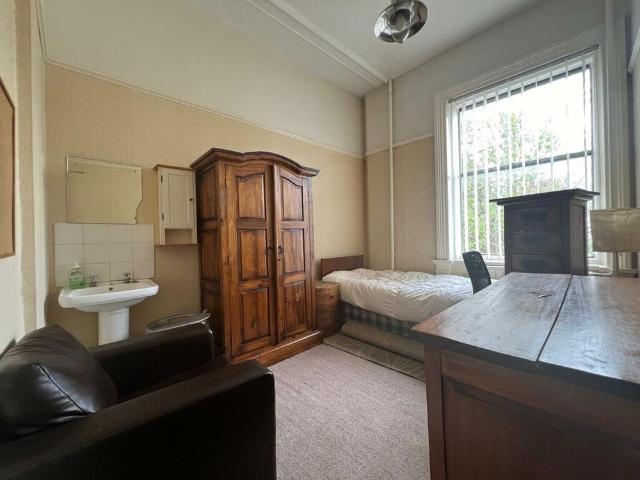 18 bedroom house share to rent