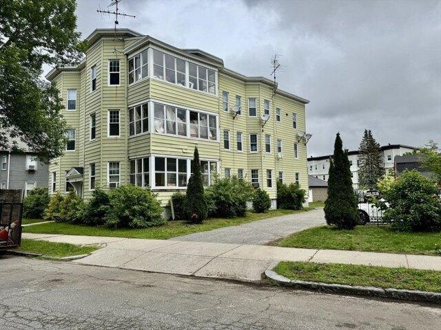 18 bedroom, Springfield MA 01108 102632502