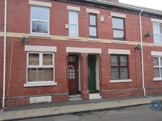 18 Beever Street, Manchester, M16 9JR, United Kingdom | 3 bed townhouse for rent #167678796 | Rentberry
