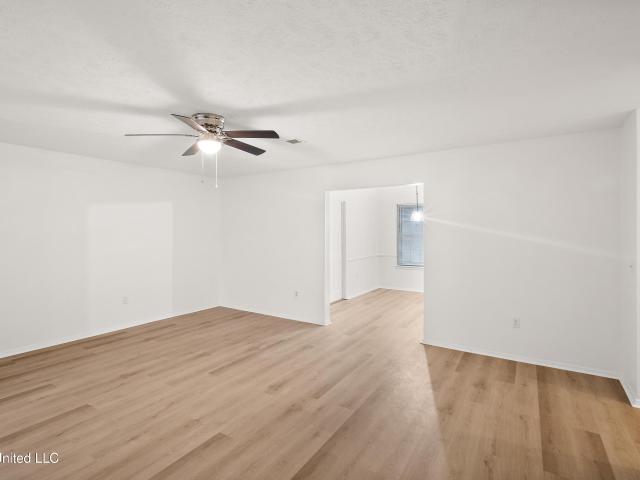 18 Begonia Court