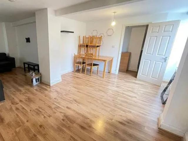 18 Bickerton Road, London, N19 5JS, United Kingdom | 3 bed apartment for rent #136443495 | Rentberry