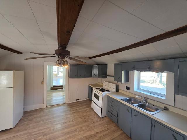 18 Brown Teal Rd