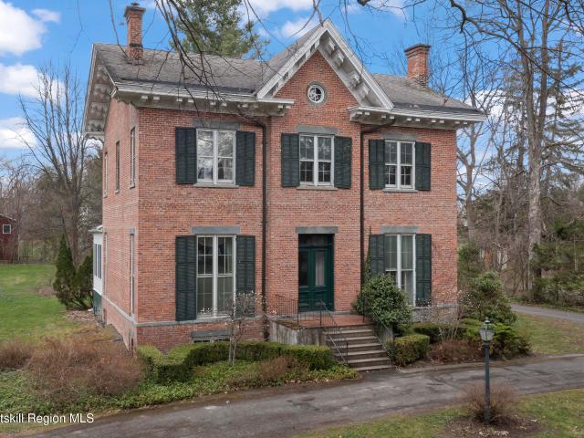 18 Broad Street