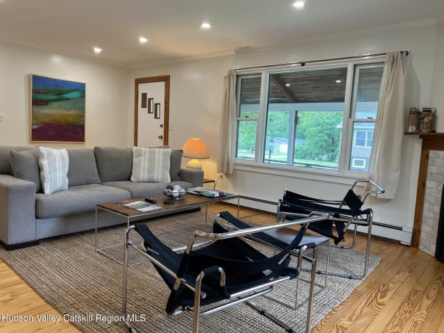 18 Brockett Road
