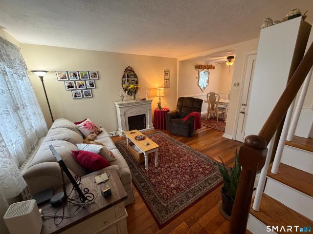 18 Bridge St, Unit 2C, Naugatuck, CT 06770 | Compass