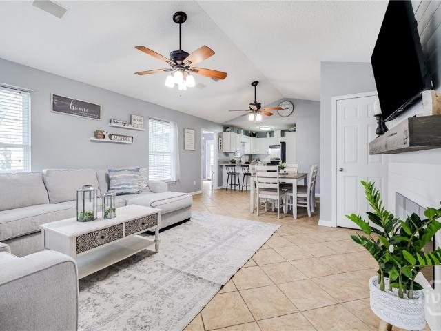 18 Buckmeadow Circle