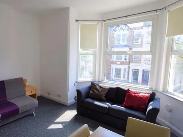 18 Burton Road, London, NW6 7LW, United Kingdom | 2 bed apartment for rent #139402743 | Rentberry