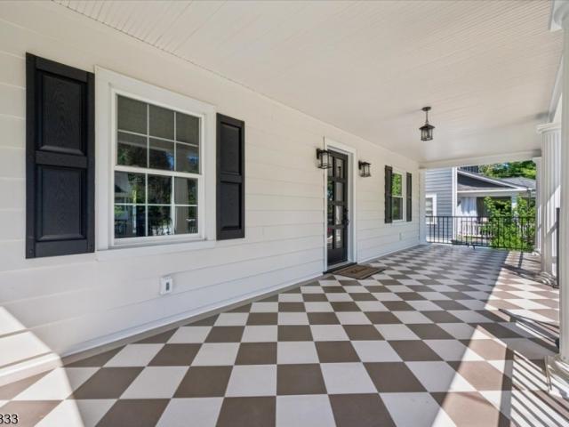 18 Burchfield Ave