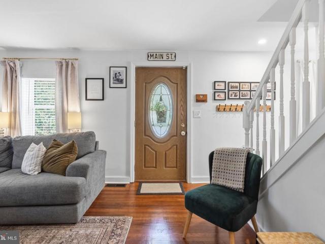 18 Buttonwood Avenue