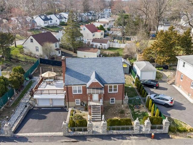 18 Butler Pl, Yonkers, NY 10710