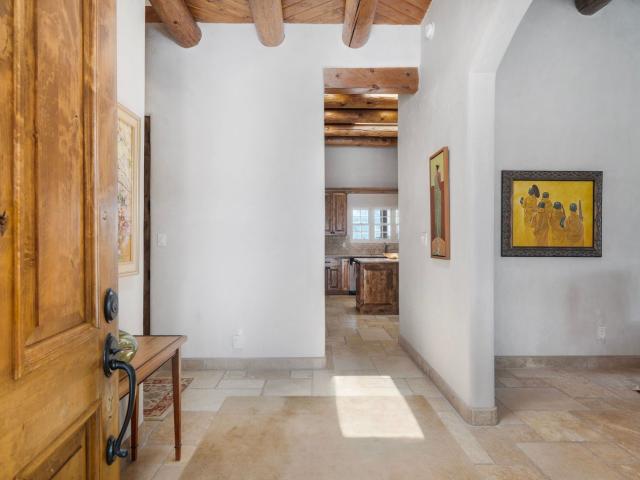 18 Calle San Acacia