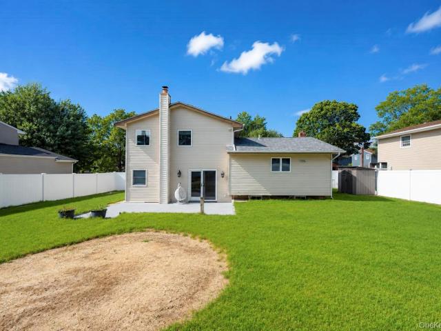 18 Catherwood Crescent