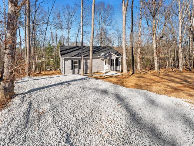 18 Central St, Tracy City, TN 37387 | MLS #3152 | Compass