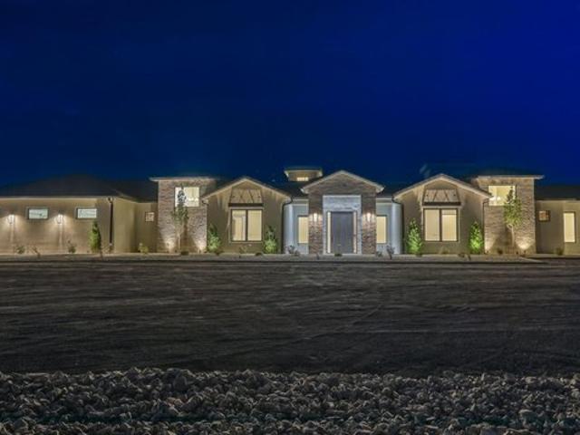 18 Chamisa Rd, Placitas, NM 87043