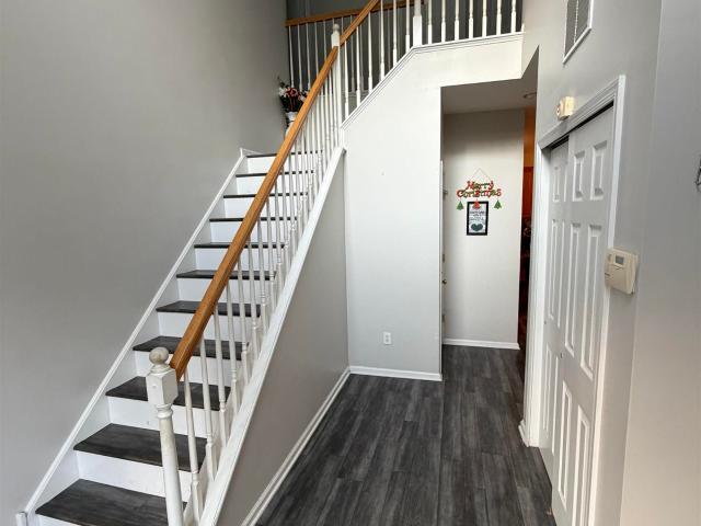 18 Chancellor Park Dr