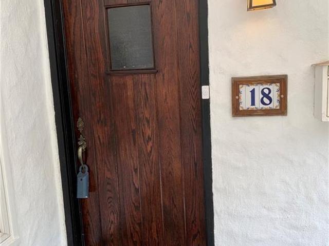 18 Chestnut Avenue