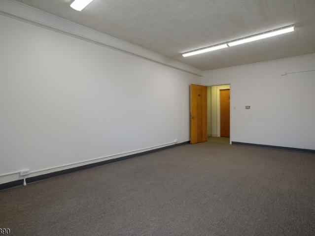 18 Church St Rm224
