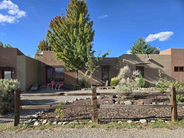18 Comanche Rd Unit 30, Taos, NM 87529