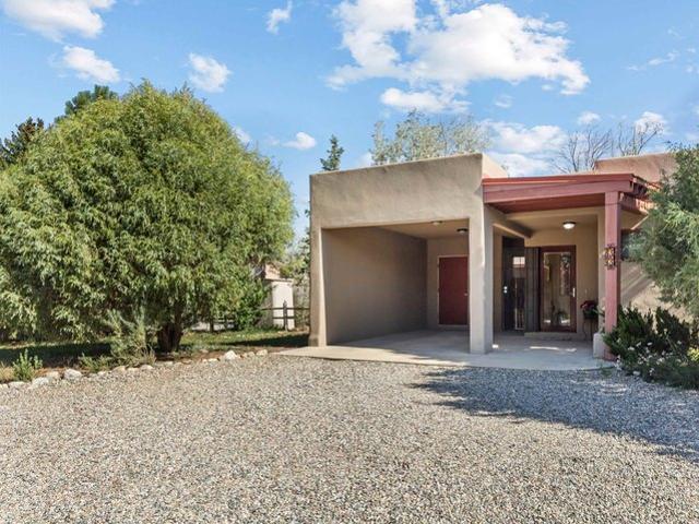 18 Comanche Rd Unit 33, El Prado, NM 87529