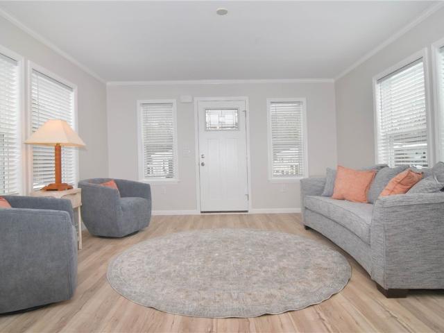 18 Comfort Lane