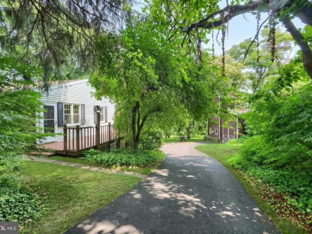 18 Conifer Lane