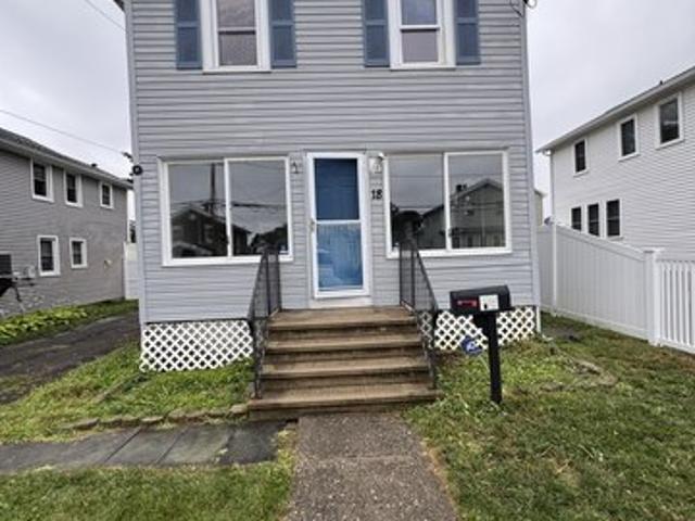 18 Coolridge Rd, Milford, CT 06460