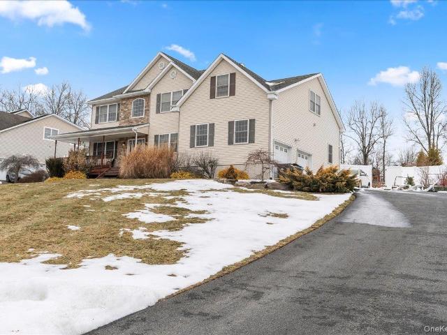 18 Coach House Court