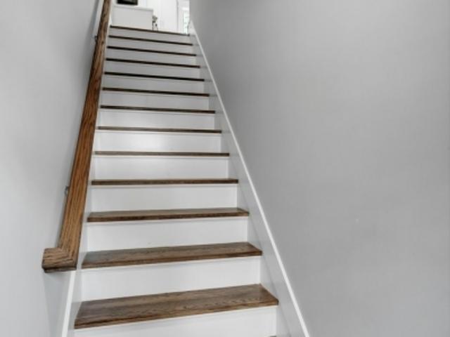 18 Columbia Rd # 18C