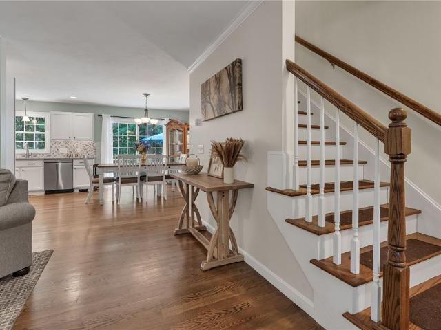 18 Country Hill Lane