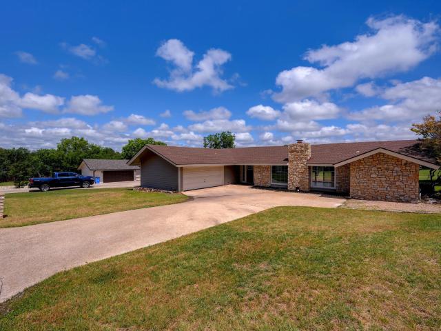 18 Country Ln