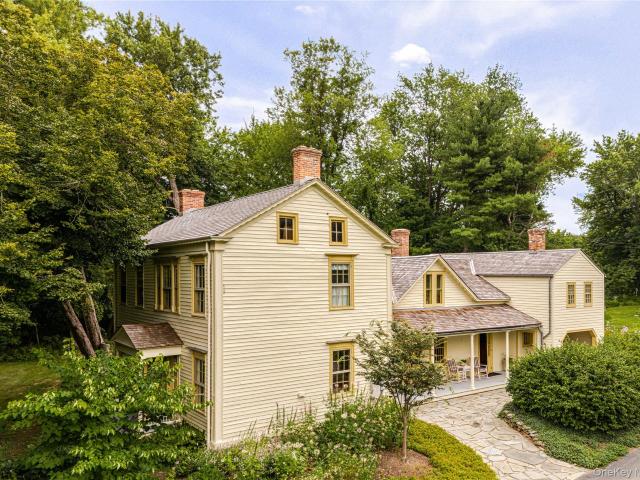 18 Clove Road