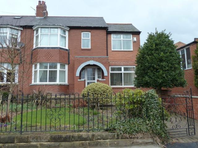 18 Clovelly Gardens, Bedlington NE22, 4 bed semi detached house to rent, £1,100 pcm | PrimeLocation