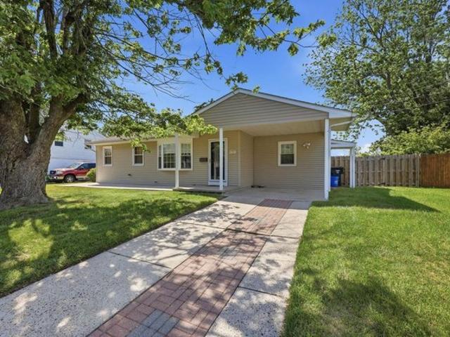 18 Crestview Dr, Somers Point, NJ 08244