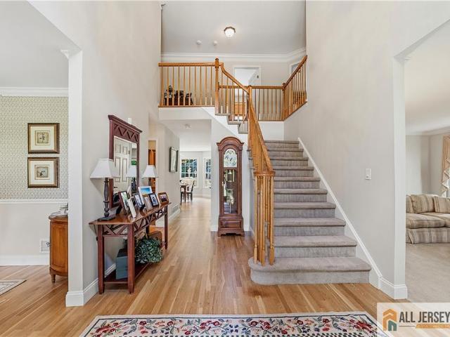18 Dante Road