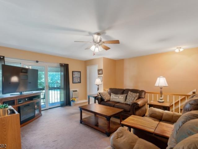 18 Deanna Drive # 40