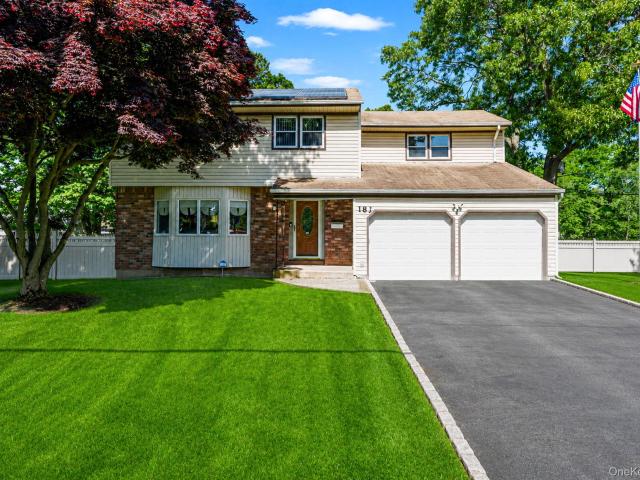 18 Deer Park Boulevard