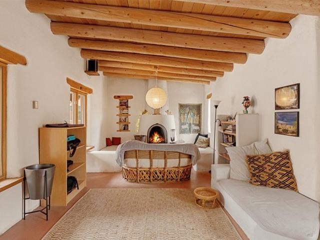 18 Destierro Trl, Pojoaque, NM 87506