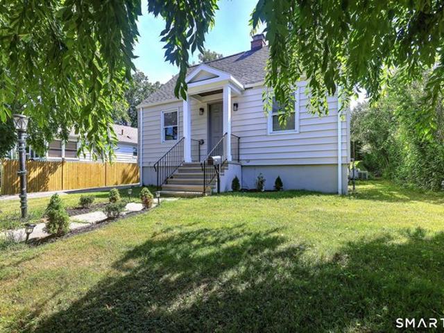 18 Drake St, Stratford, CT 06614