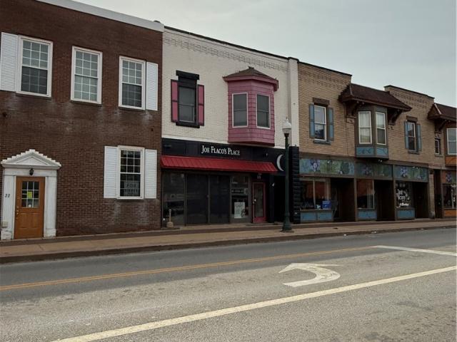 18 E Main Street