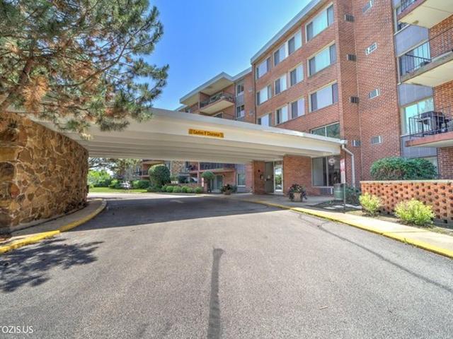 18 E Old Willow Rd Apt 101N, Prospect Heights, IL 60070