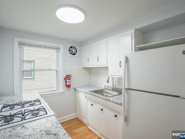 18 E 7th Street 1, Clifton, US, NJ