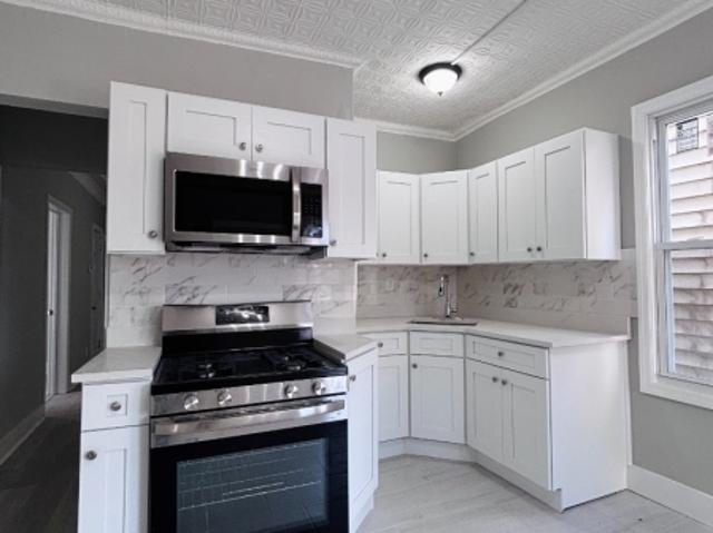 18 Eagle Ave # 2