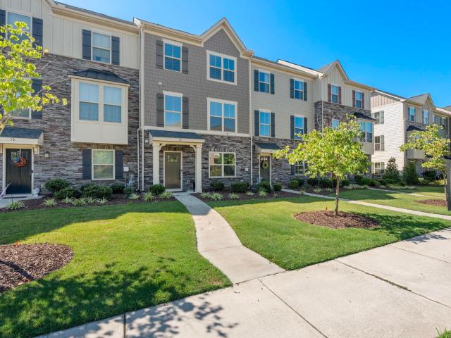 18 Eagle Field Lane