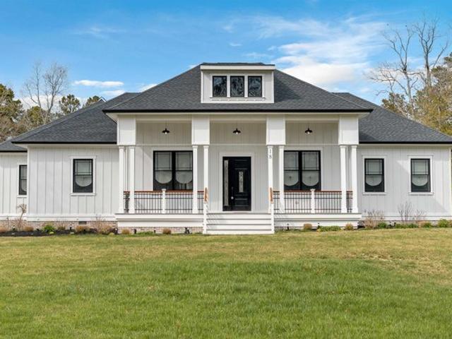 18 Eagles Way, Cape May Court House, NJ 08210