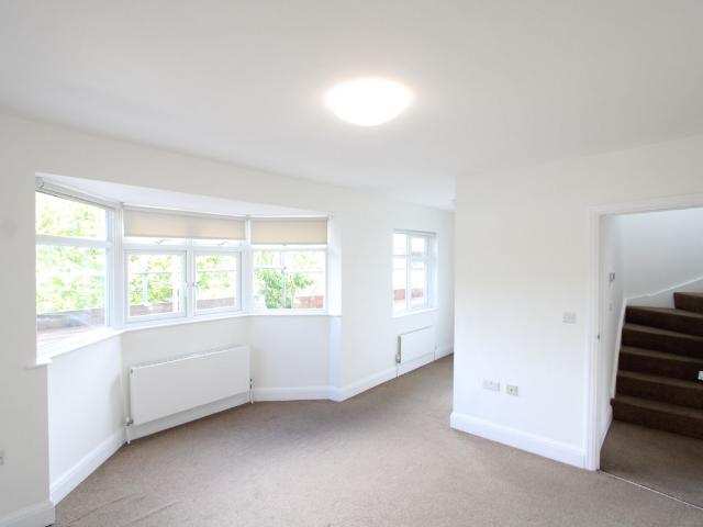 18 Elms Avenue, London NW4, 5 bed semi detached house to rent, £3,500 pcm | PrimeLocation