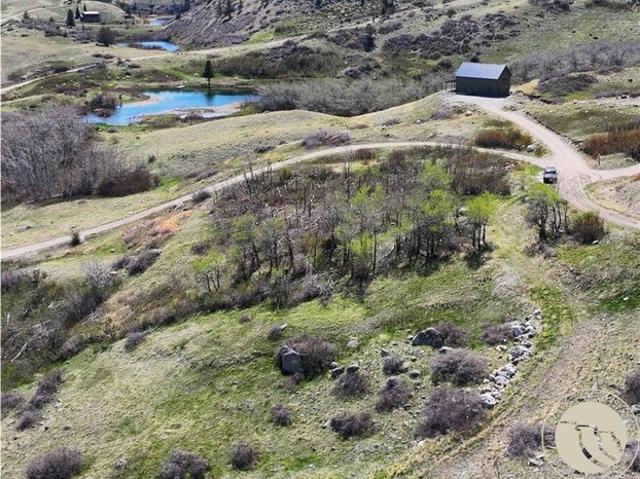 18 Elk Park Trl, Nye, MT 59061